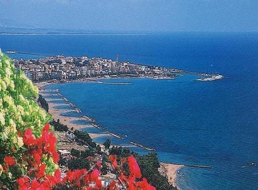 Visita a la ciudad de Crotone : Sobre Italia